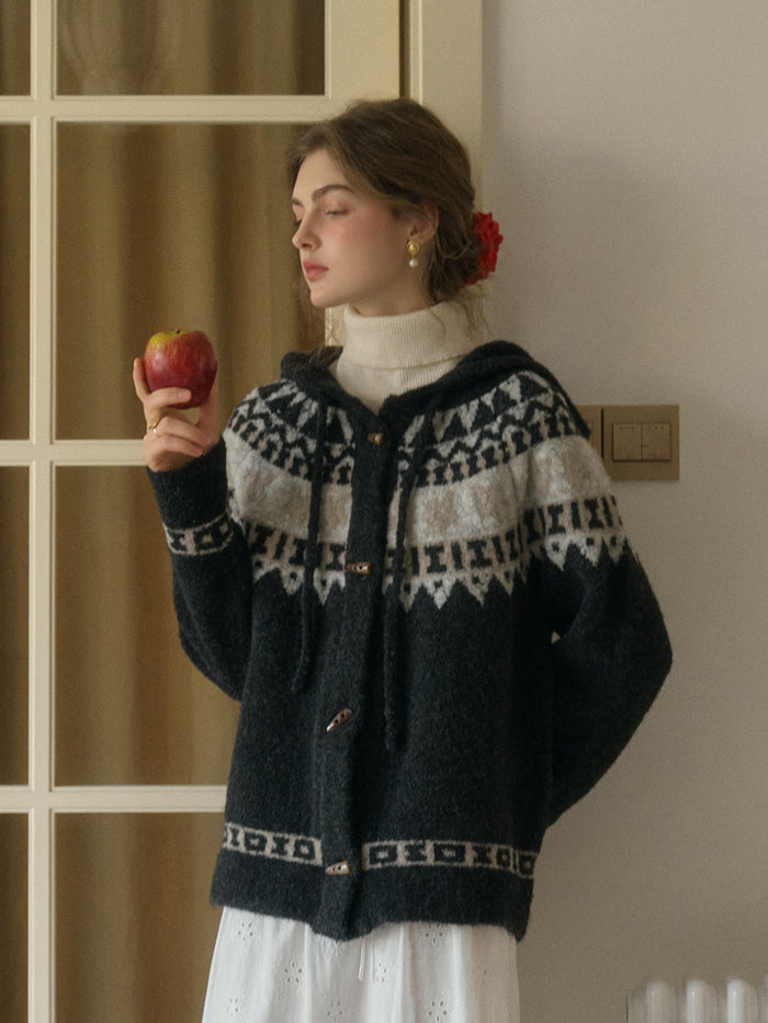 Zoya Notched Collar Fair Isle SR Exclusive Design Claw Button Wool Hoo