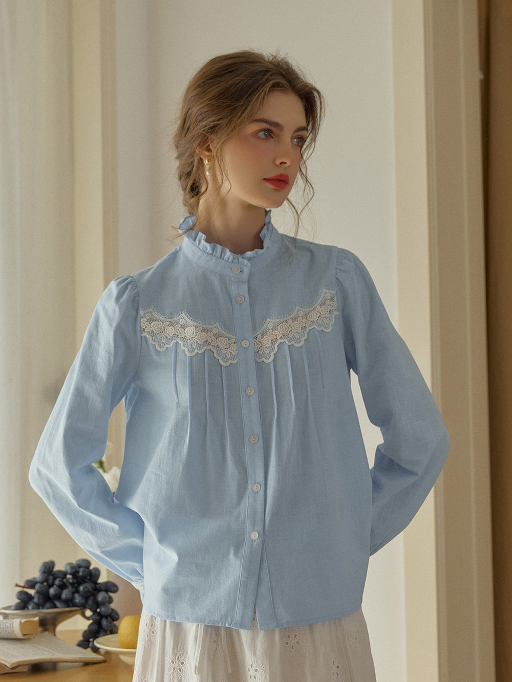【Final Sale】Kitty Wavy Stand Collar Lace Blouse - Blue
