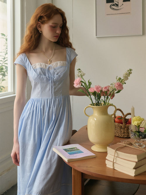 Simple Retro | Women Designed, Everyday Retro.