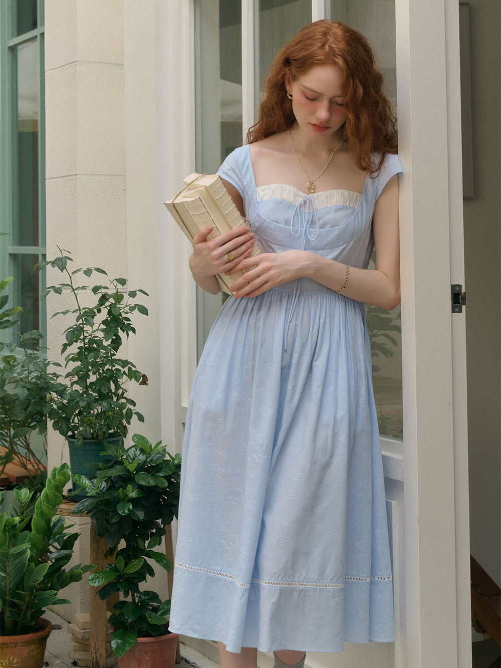 Simple Retro | Women Designed, Everyday Retro.