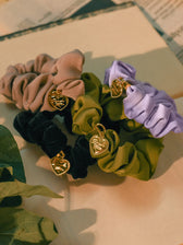 Simple Retro Heart Pendant Scrunchie