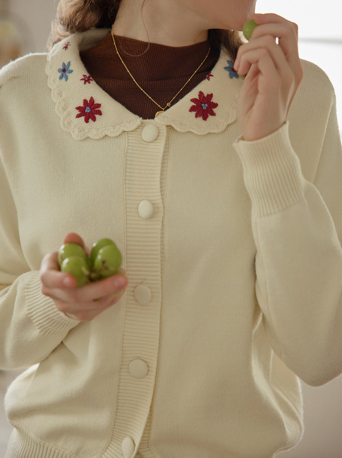 【Final Sale】Grace Floral Embroidered Apricot Knit Cardigan